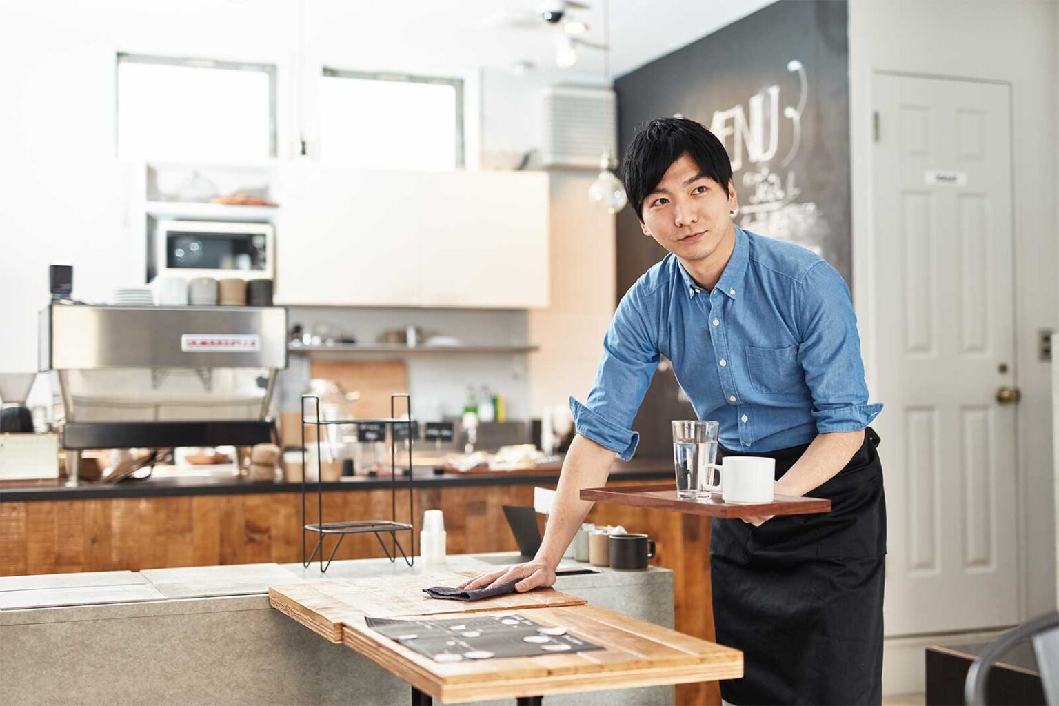 飲食店の内装費用っていくらかかる？坪単価や費用内訳を徹底解説 - LARGO MAG